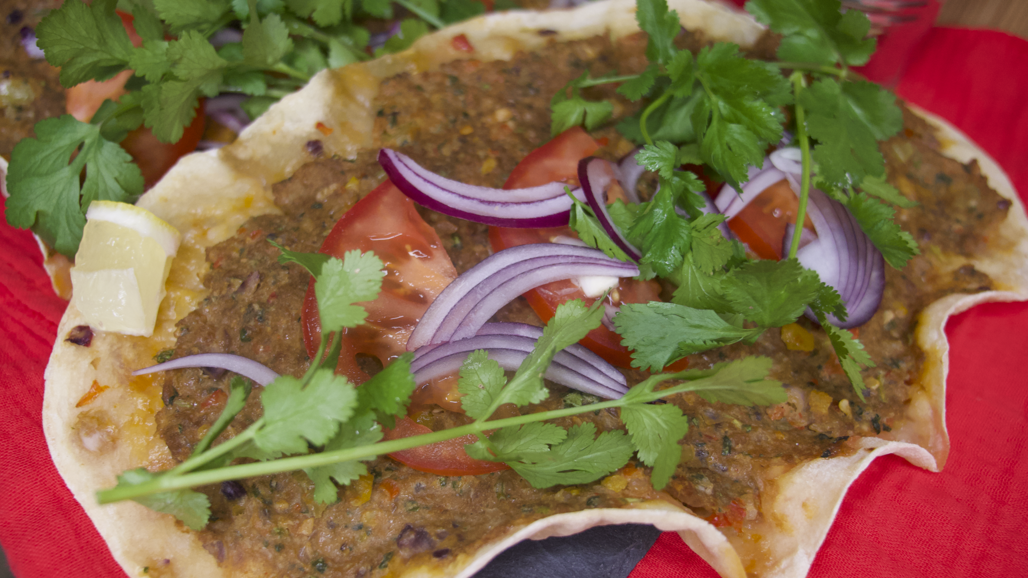 Lahmacun: Pizza Turque - Les Atypiques En Cuisine